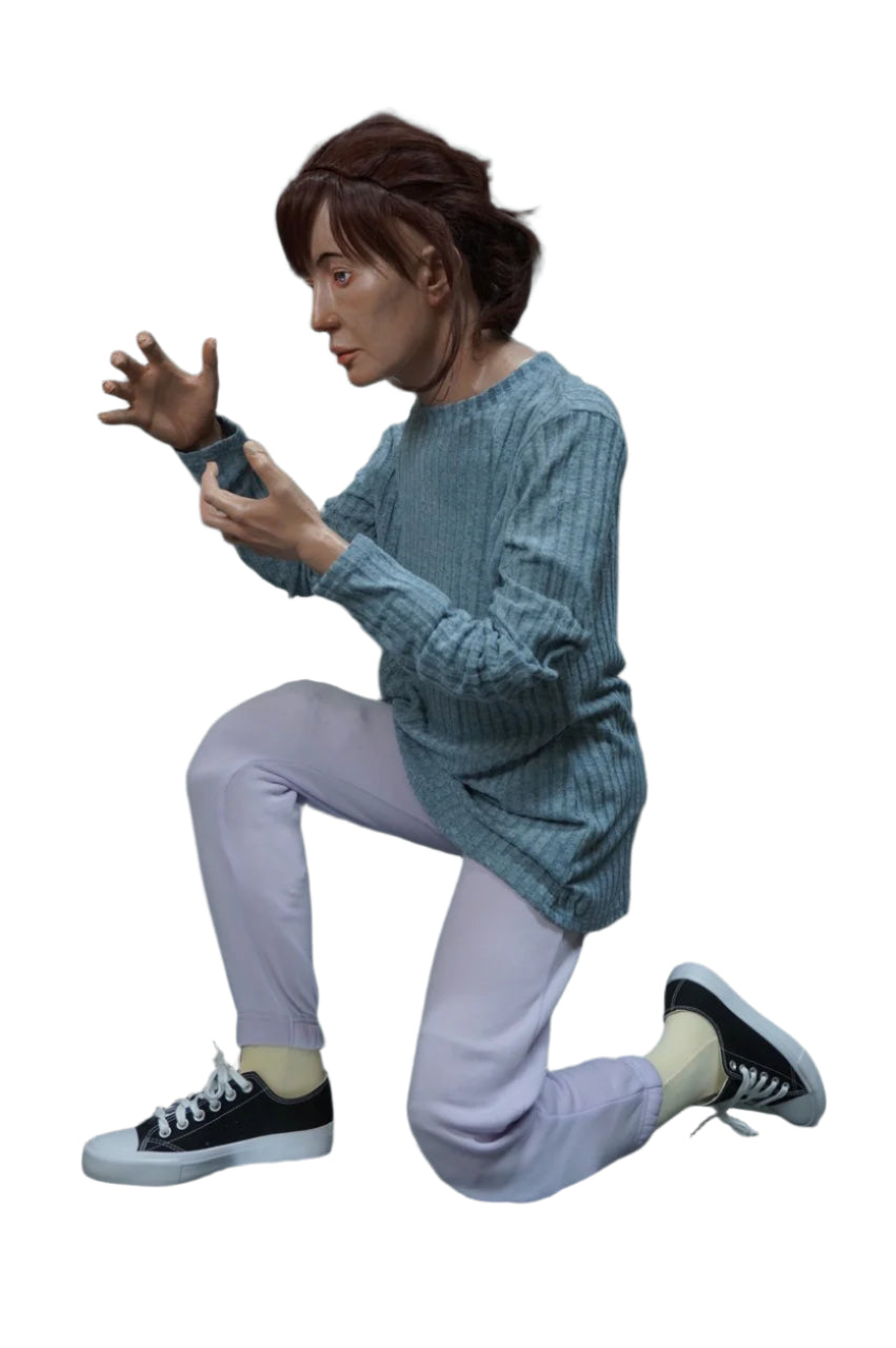 Crouching Alexis Teen Figure – Dapper Cadaver Props