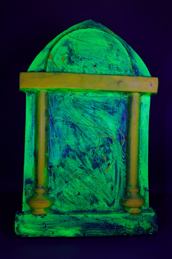 Blacklight Large Columns Headstone Prop – Dapper Cadaver Props