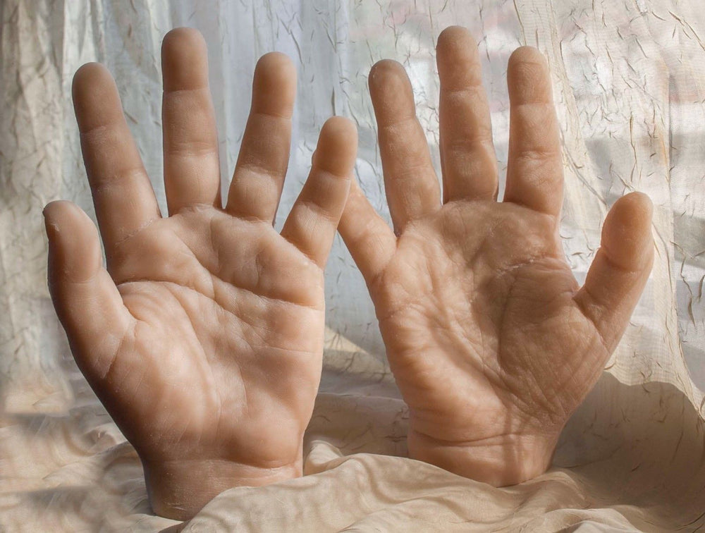 Poseable Robust Silicone Hand Unpainted – Dapper Cadaver Props