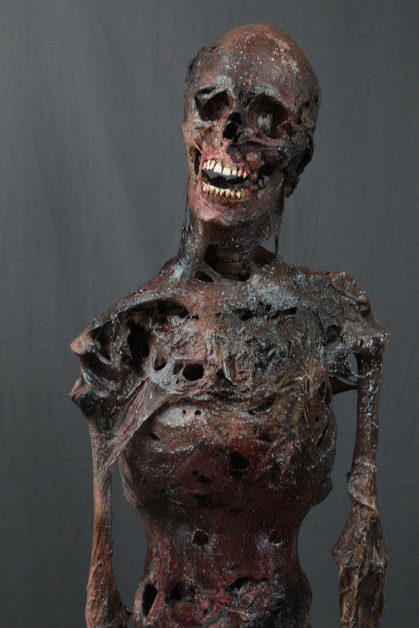 Burnt Skeleton Mummy – Dapper Cadaver Props