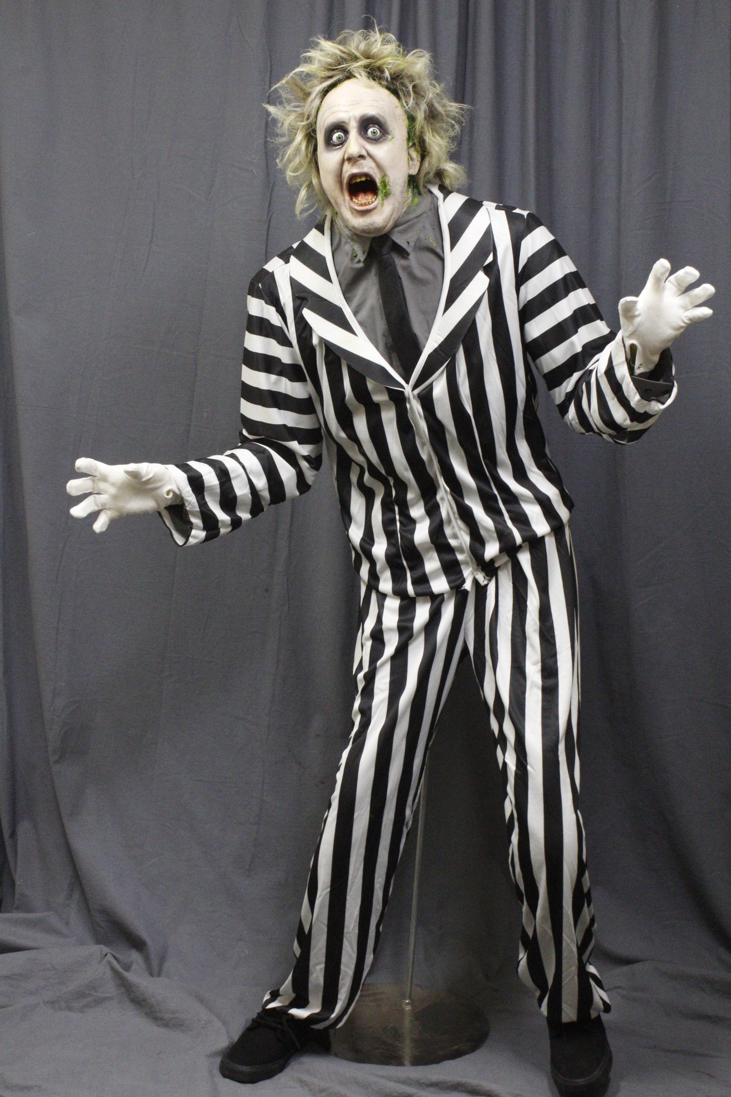 Ghost with the Most Prop – Dapper Cadaver Props